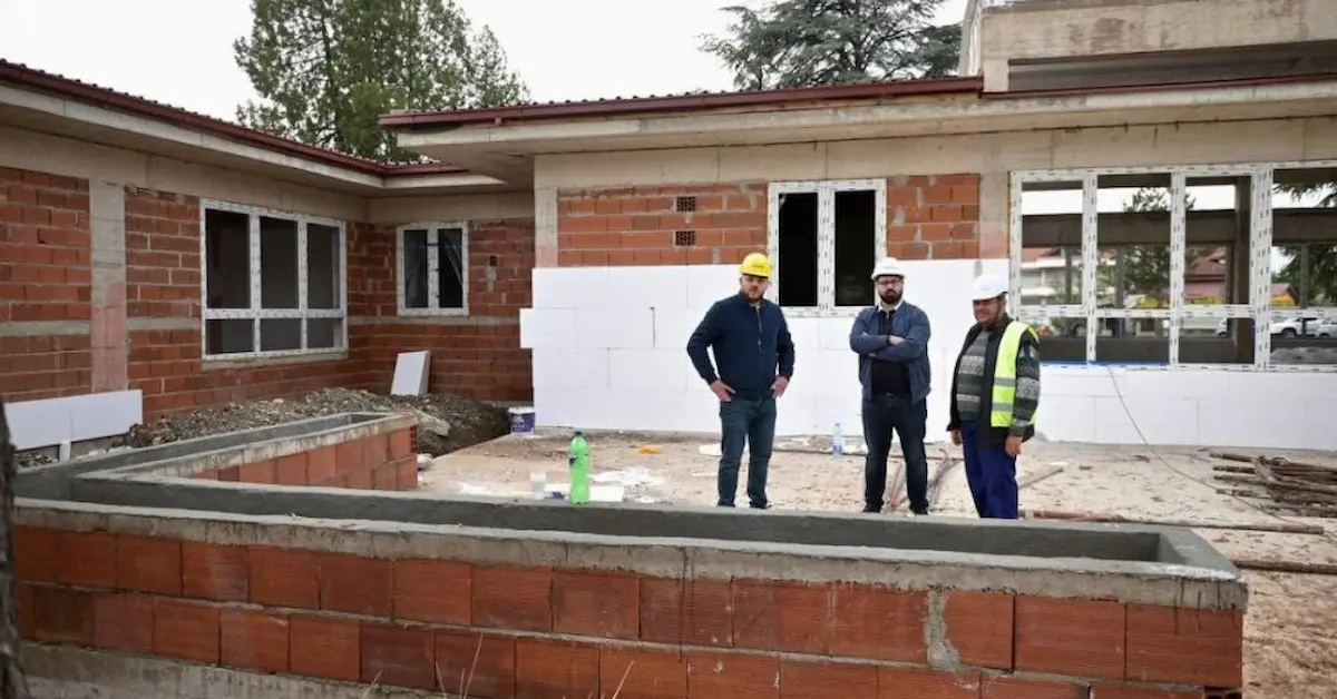 БУТЕЛ 2 ДОБИВА МОДЕРНА ГРАДИНКА: Костовски најави најсовремени услови ...